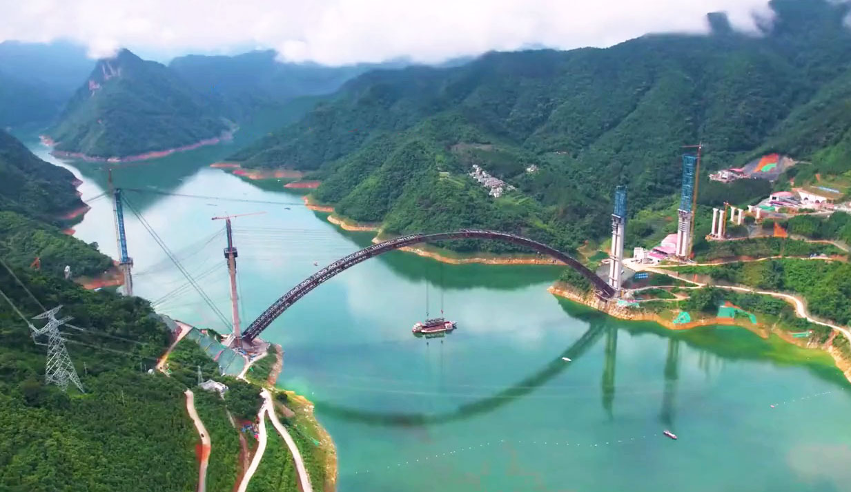 File:Tian'e longtanLiftLake.jpg - HighestBridges.com