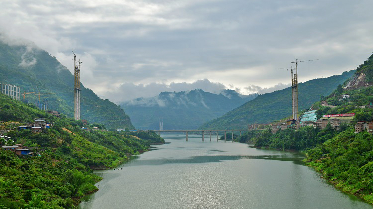 File:Xi'ningheSideRiver.jpg - HighestBridges.com