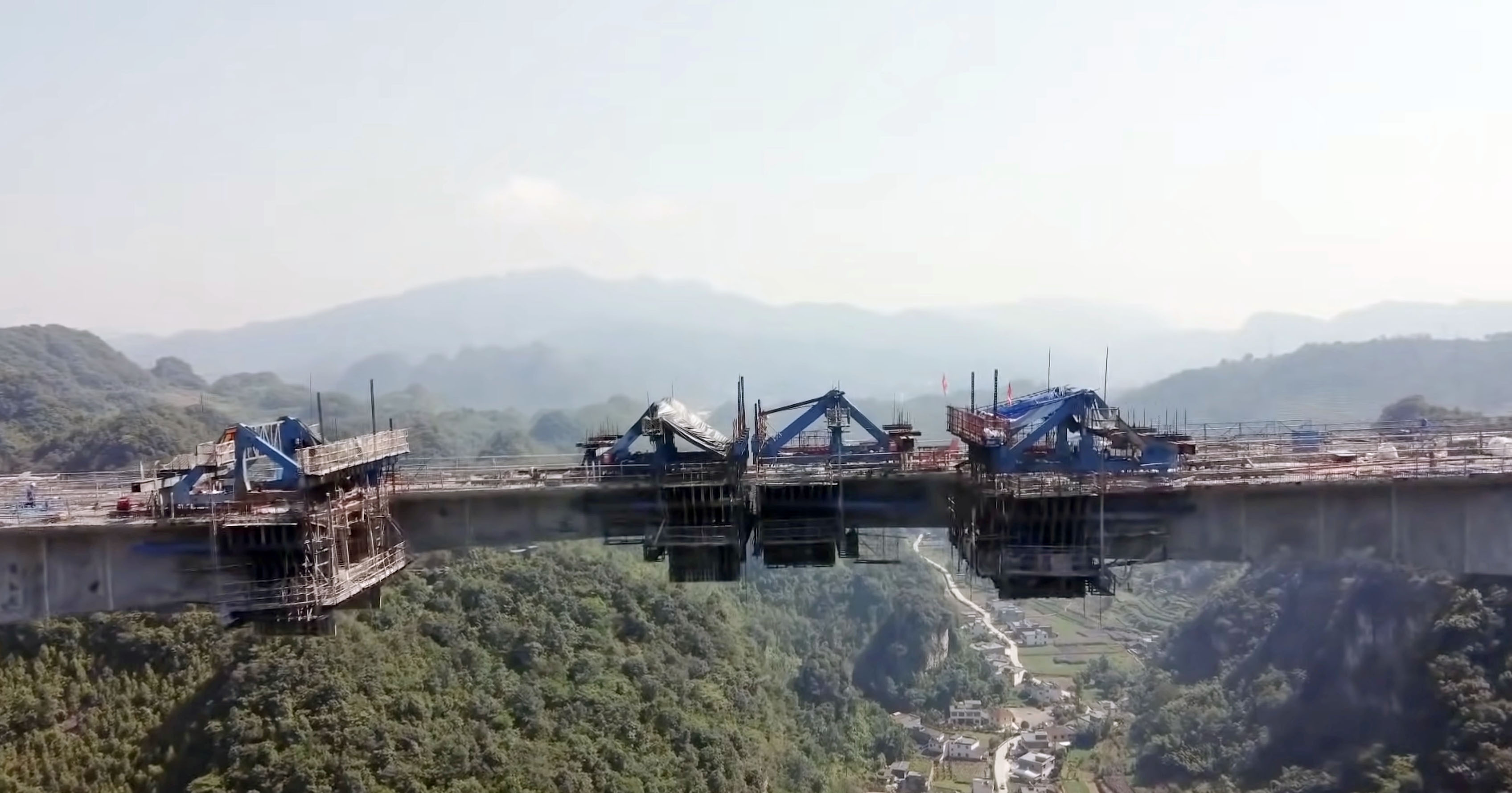 File:SifangbeigouClosureSky.jpg - HighestBridges.com